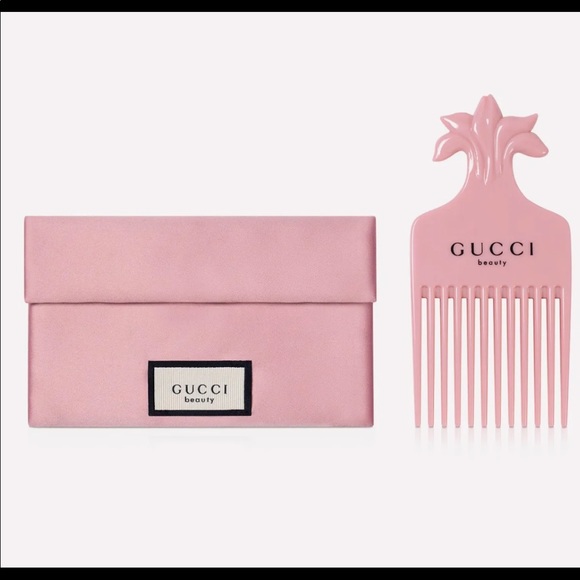 Accessories | Gucci Beauty Comb Cosmetic Pouch Bag | Poshmark